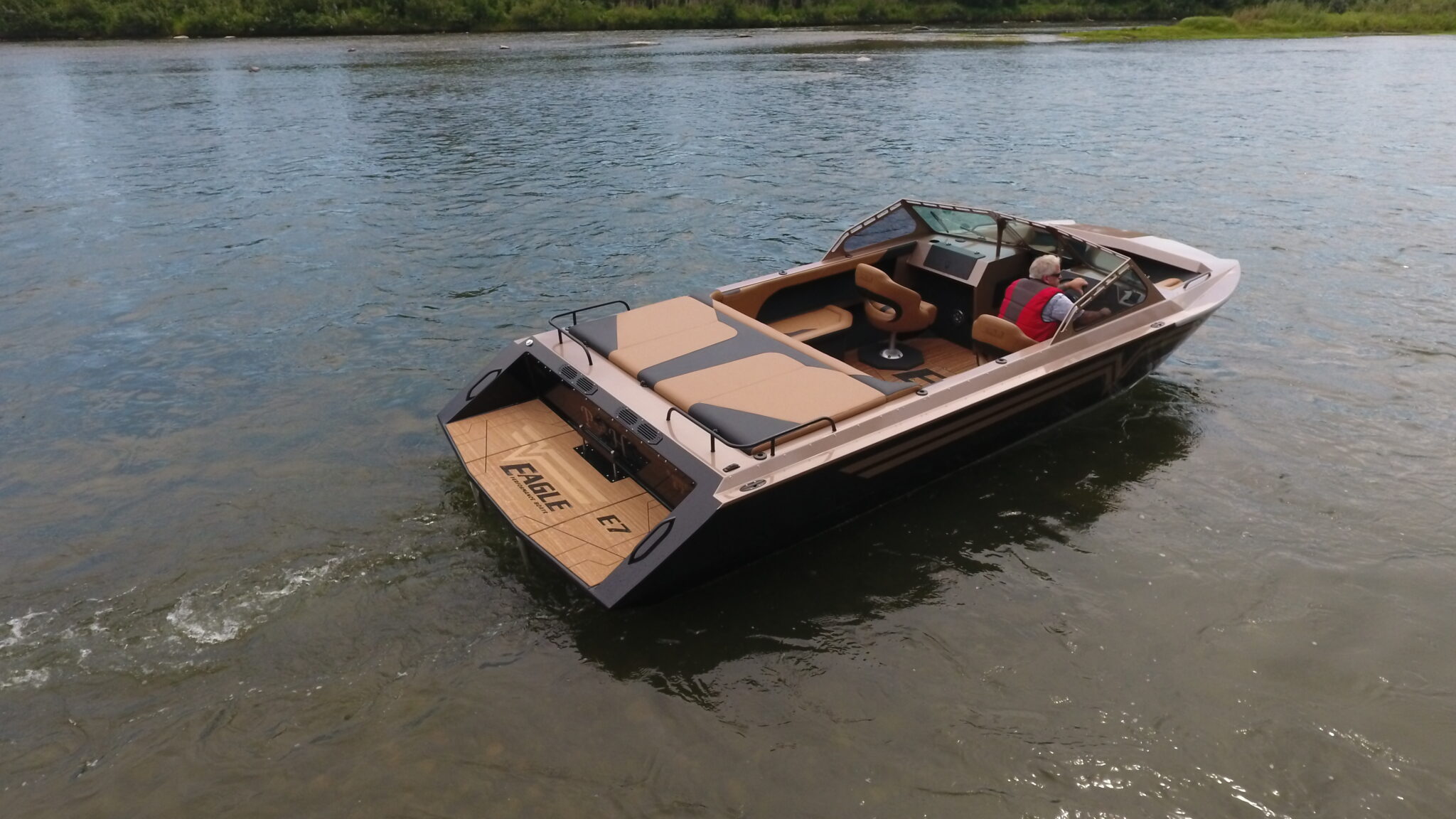 Sabre E7 WB - Eagle Performance Elite Jet Boat Model