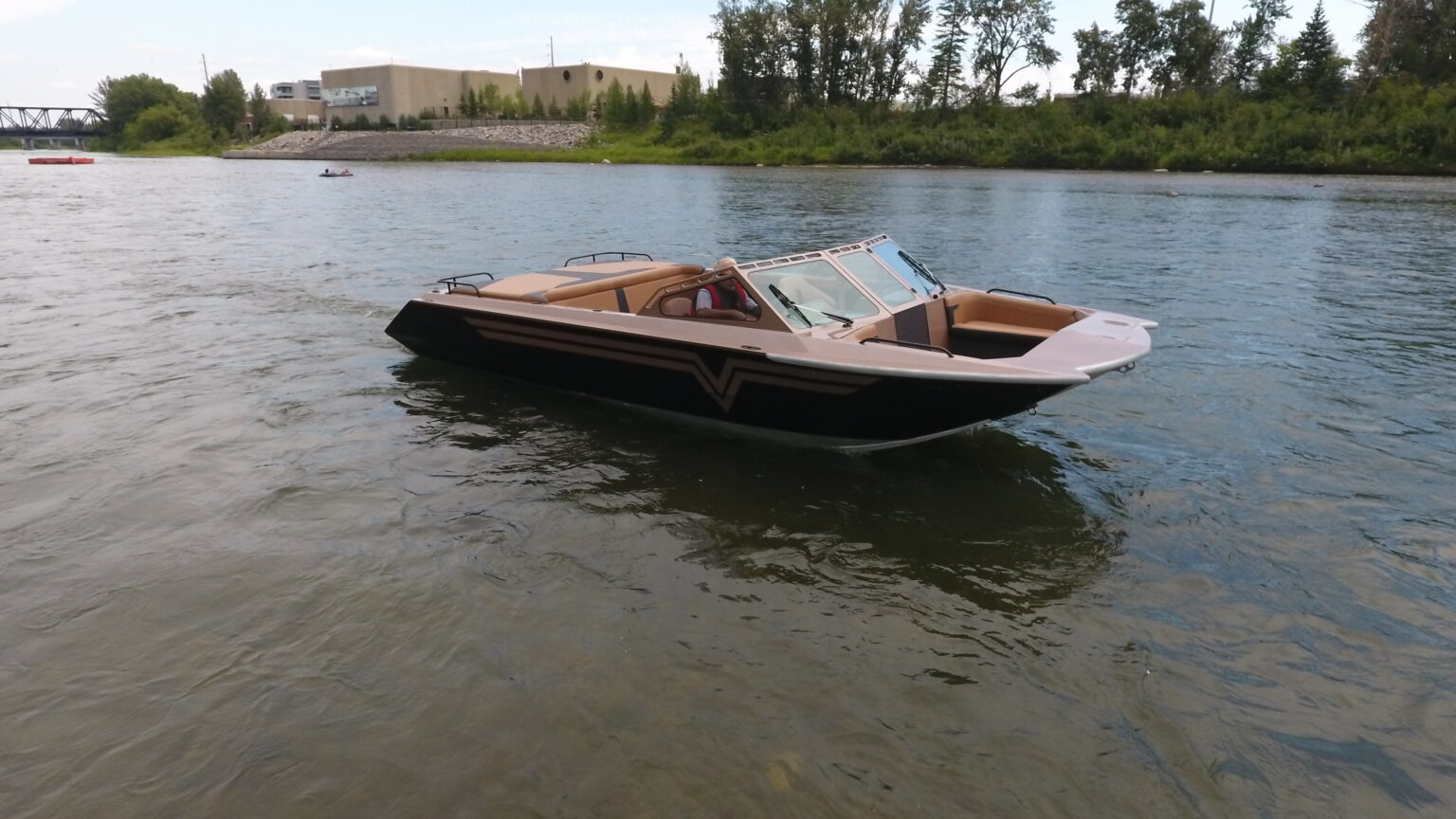 Sabre E7 WB - Eagle Performance Elite Jet Boat Model