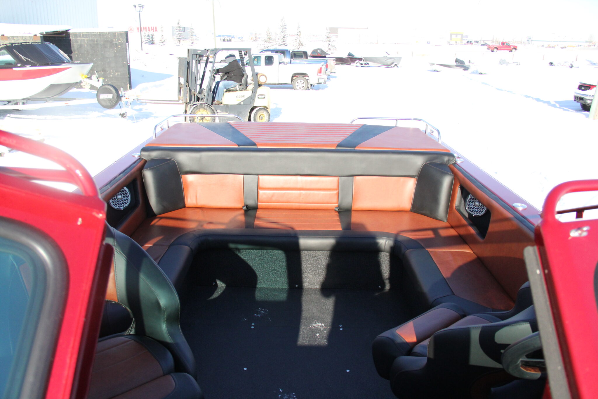 Muskwa - Outlaw Marine Elite Jet Boat Model